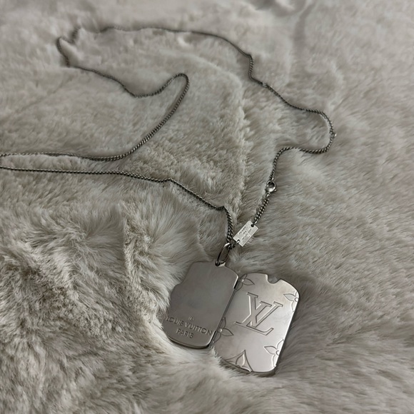 Louis Vuitton | Accessories | Louis Vuitton Monogram Silver Locket ...